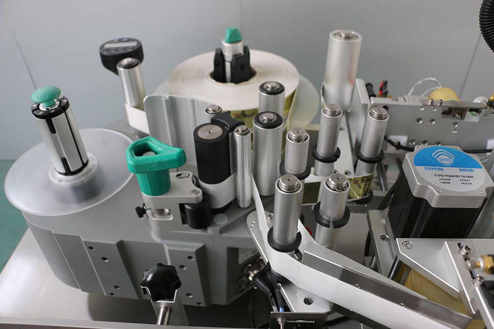 Experienced supplier of sticker labeling machine,positioning labeling ...