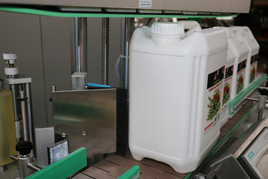 Experienced supplier of bucket side labeling machine,bucket label ...