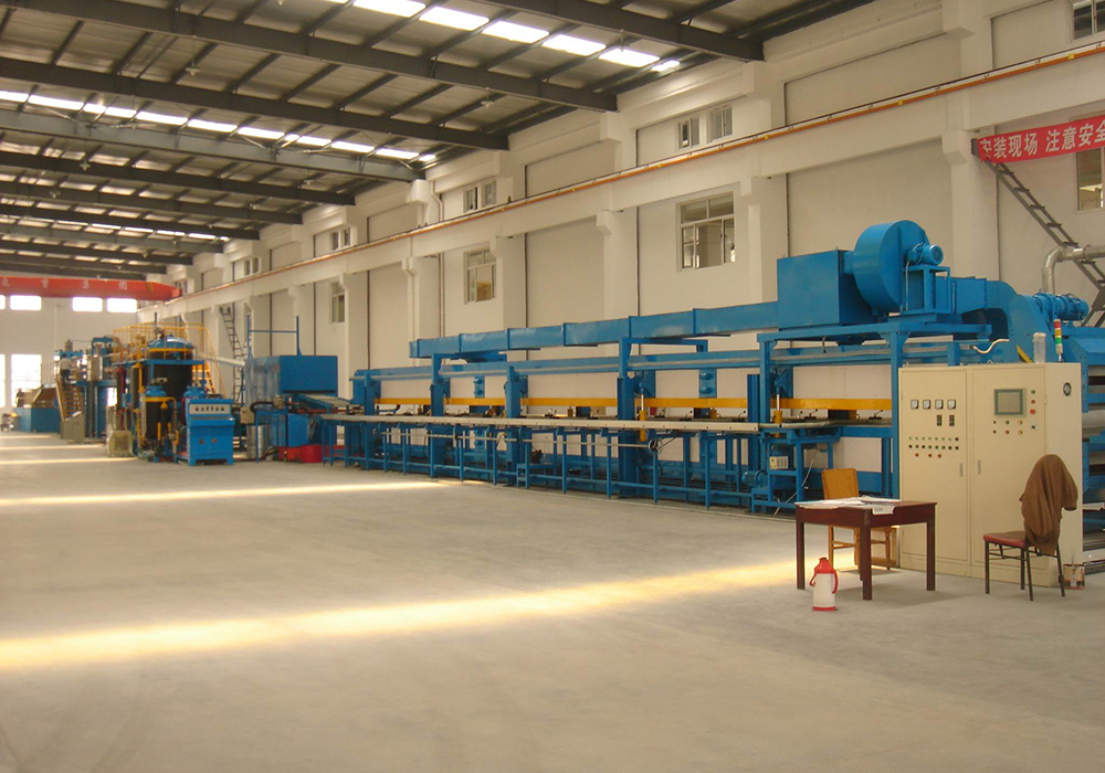 Wuxi Zhengchuang has wide range of Rock Wool Sandwich Panel Line