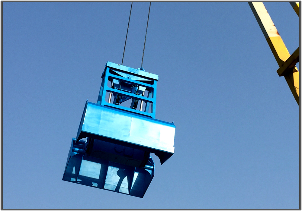 12CBM GRAB IN STOCK,12CBM RADIO CONTROLLED GRAB,6-12CBM RADIO ...